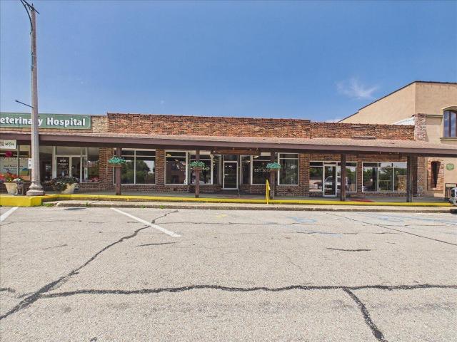 217 N Grand Avenue