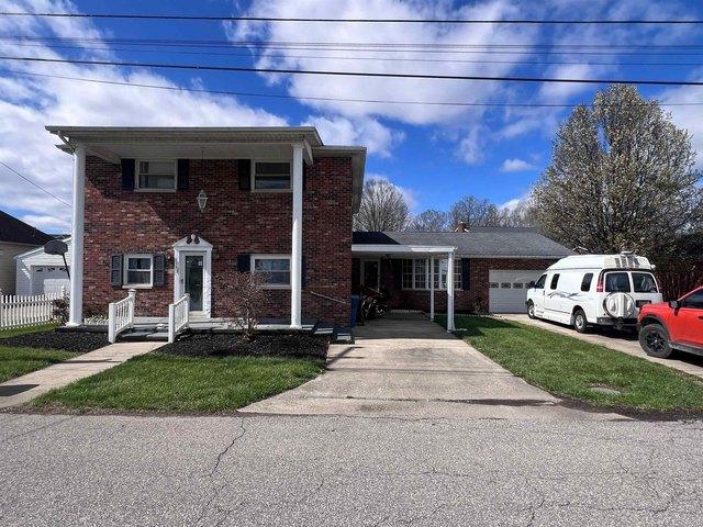 217 Nova St, Huntington, WV 25705