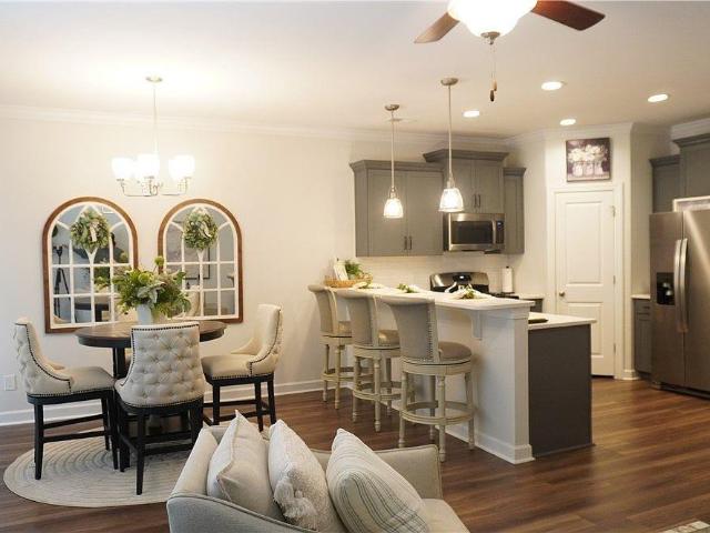 217 Nautique Court