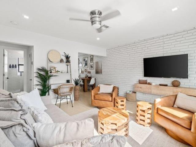 217 NE 11th St, Delray Beach, FL 33444