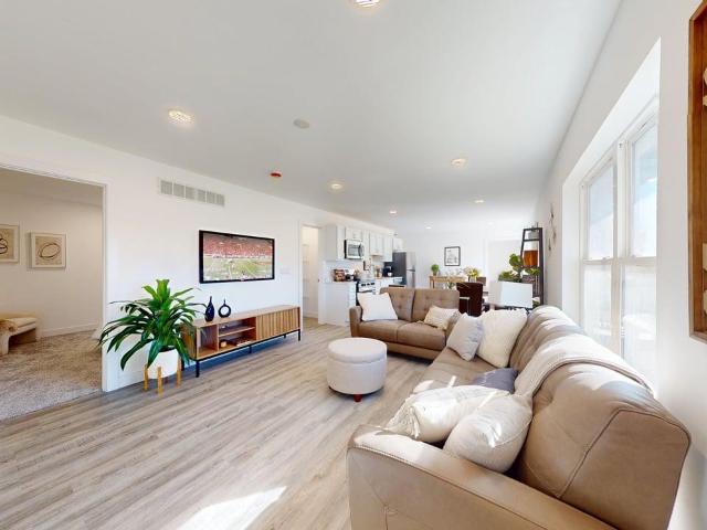 217 NE 4th Street