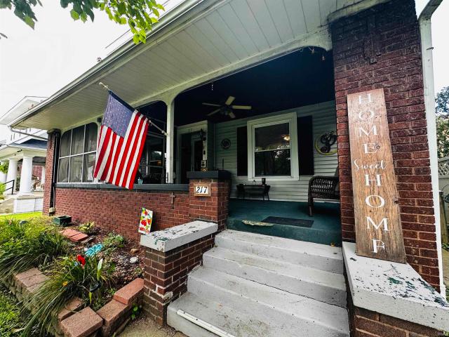 217 NE 9th St, Washington, IN 47501 | MLS #202530 | Compass