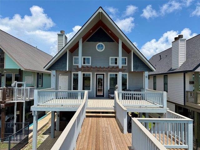 217 S Front St, Freeport, TX 77541