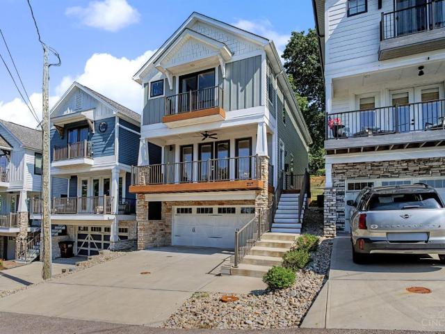 217 S Second St