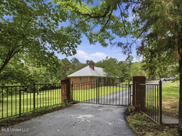 217 Society Ridge Rd, Madison, MS 39110