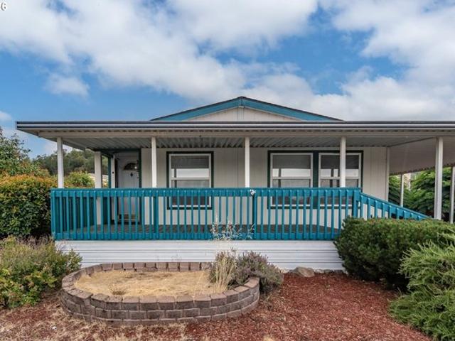 217 Shadow Ranch Ln, Roseburg, OR 97470