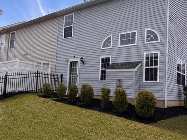 217 Silk Drive