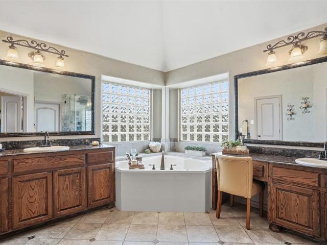 217 Silver Rose Blvd, Burleson, TX 76028 | MLS #21219
