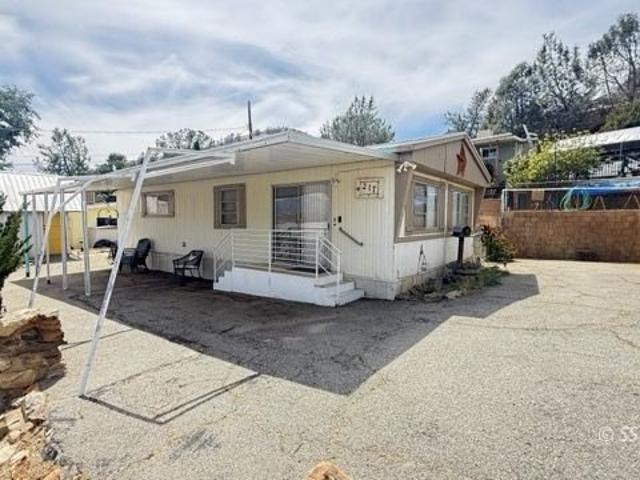 217 Starlite Ln, Wofford Heights, CA 93285