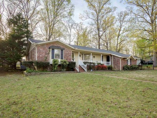 217 Stovall Dr, Florence, AL 35633