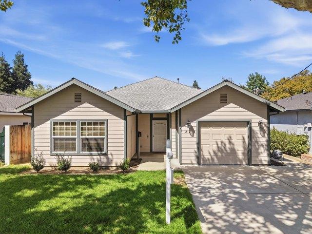 217 Palm Ave, Ripon, CA 95366