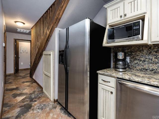 217 Ridgeline Drive