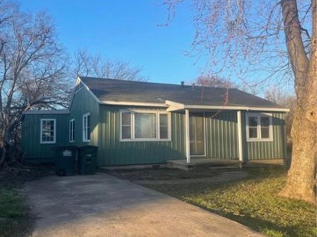 217 W 2nd Ave, Bristow, OK 74010