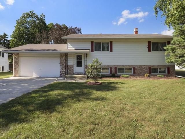 217 W Geneva St, Delavan, WI 53115