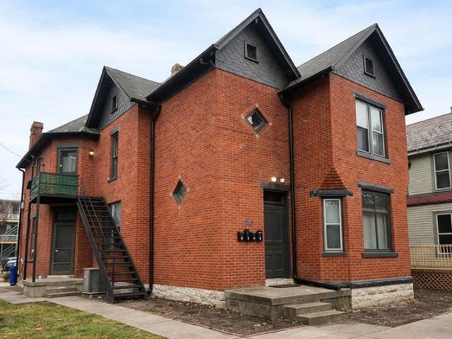 217 W Hubbard Ave, Columbus, OH 43215
