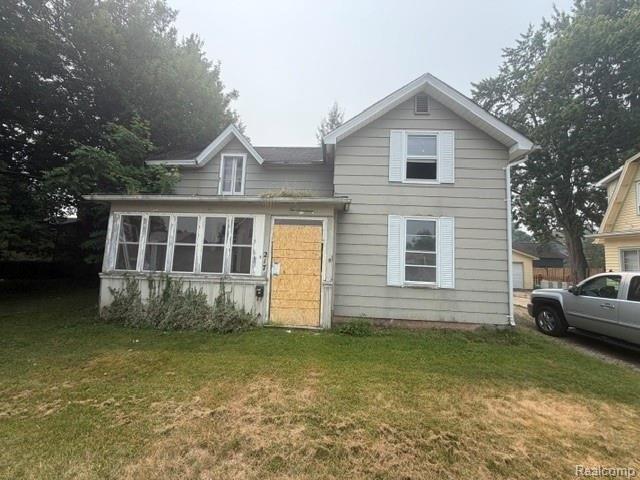 217 W McArthur St, Corunna, MI 48817