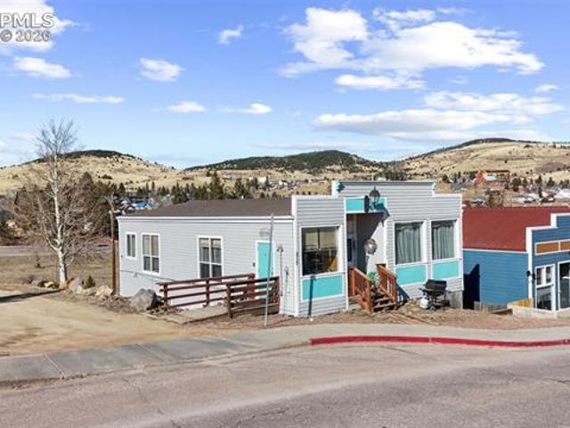 217 W Masonic Avenue