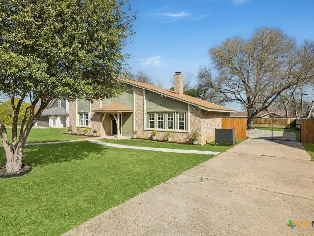 217 W Mockingbird Ln, Harker Heights, TX 76548 | Compass