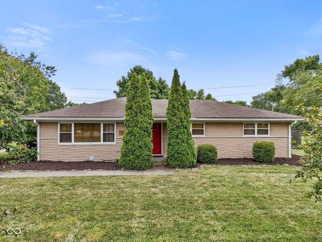 217 Woodhill Dr, Indianapolis, IN 46227