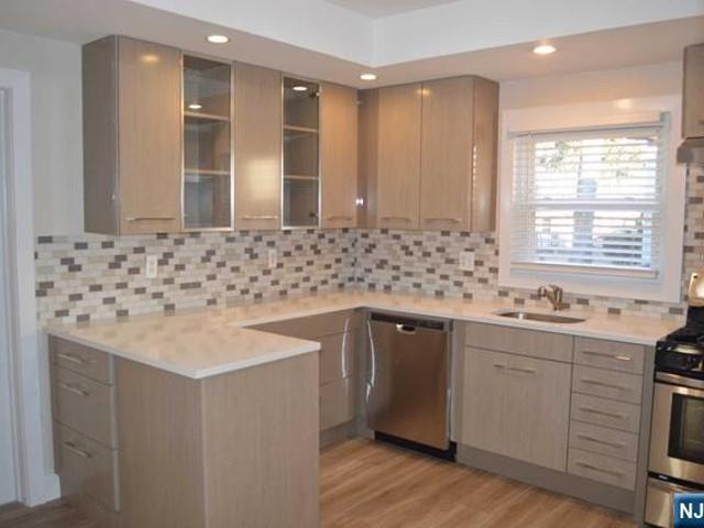 217 Tontine Avenue # 2