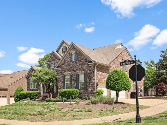 217 Terri Park Way, Franklin, TN 37067 | MLS #3184 | Compass