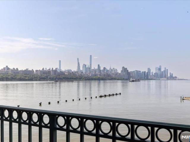 217 The Promenade