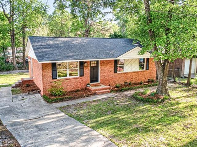 217 Tupperway Dr, Summerville, SC 29483