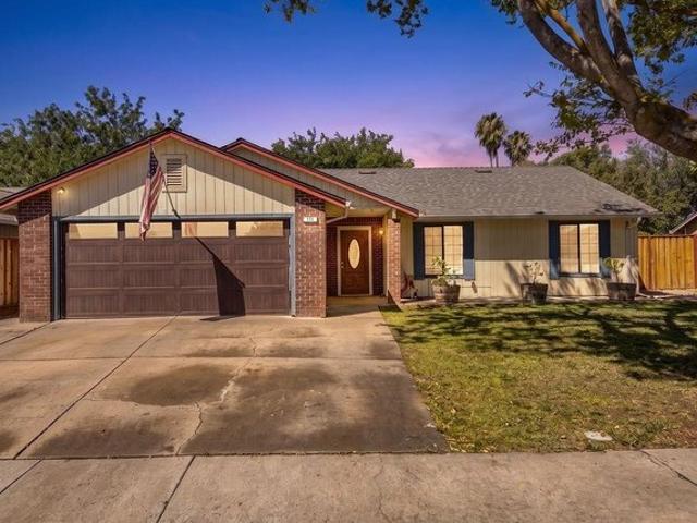 217 Tyler St, Patterson, CA 95363