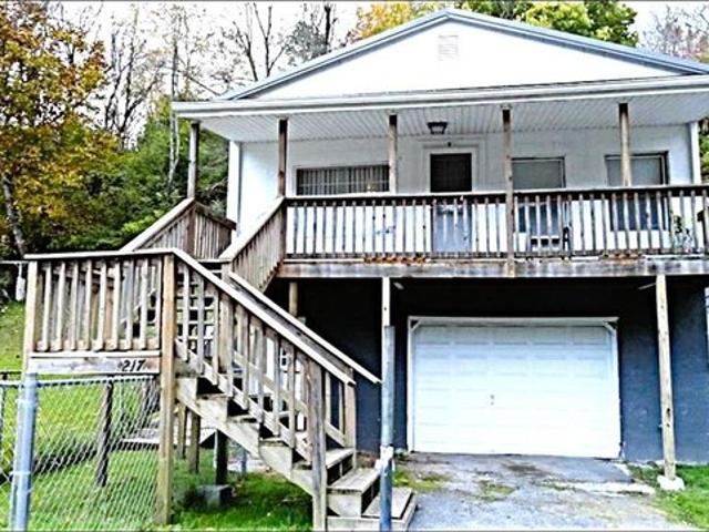 217 Upshur St, Bluefield, WV 24701