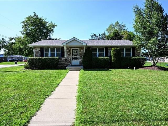 217 Vernon Ave, Belle Vernon, PA 15012