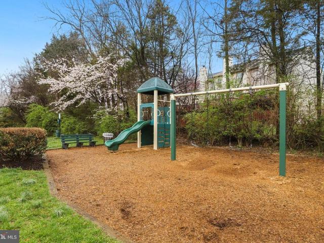 21843 Baldwin Square # 301