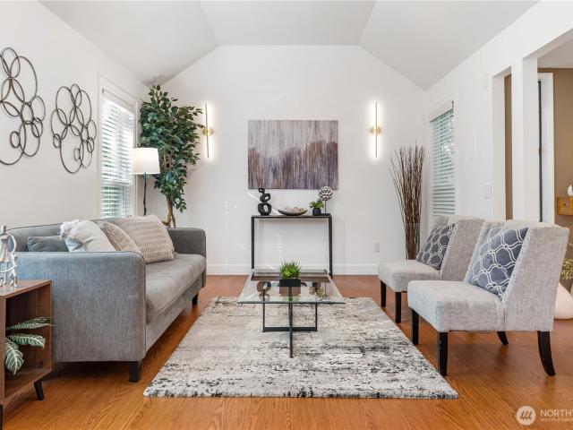 21842 NE 30th Place
