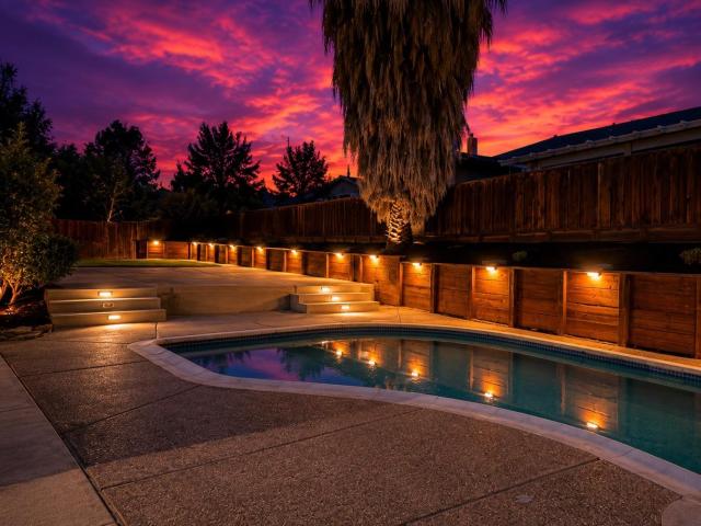 2184 Fairmont Court