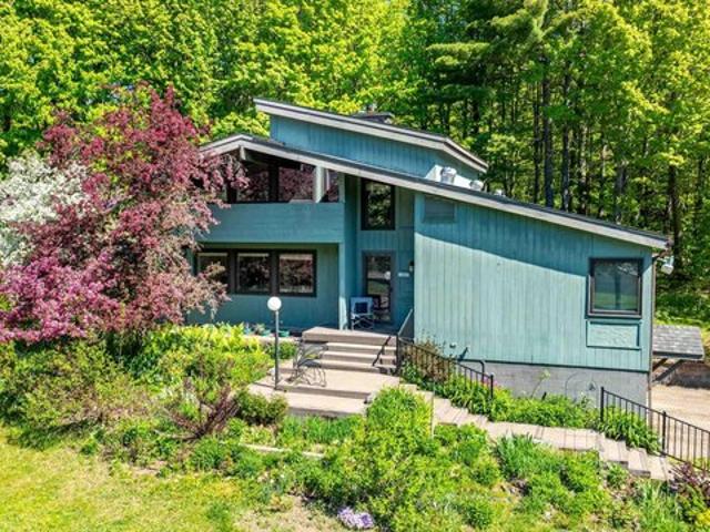 21850 Peepsock Rd, Houghton, MI 49931