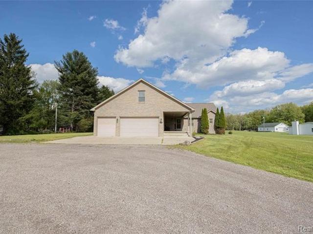 21855 Huron River Dr, Huron Township, MI 48164