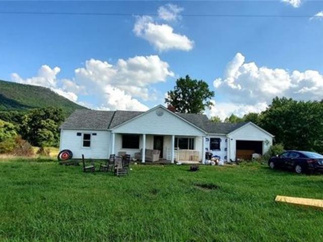 2185 Flat Rock Rd, Pinnacle, NC 27043