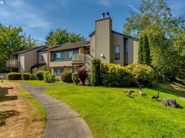 2185 Lake Isle Ct, Eugene, OR 97401