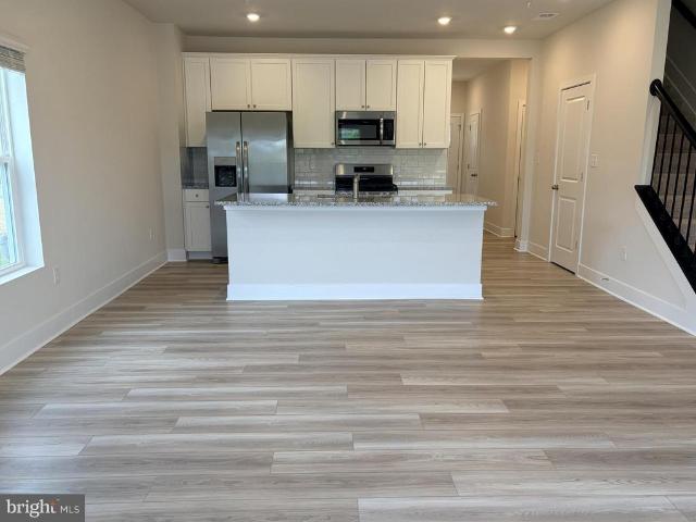 2185 Winterberry Lane
