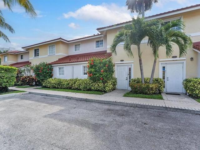 2186 NE 167th St Unit 1 111, North Miami Beach, FL 33162