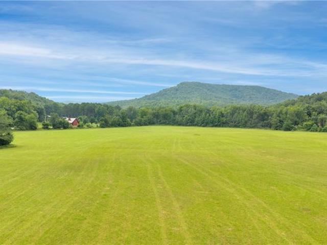 2186 Highway 23, Combs, AR 72721