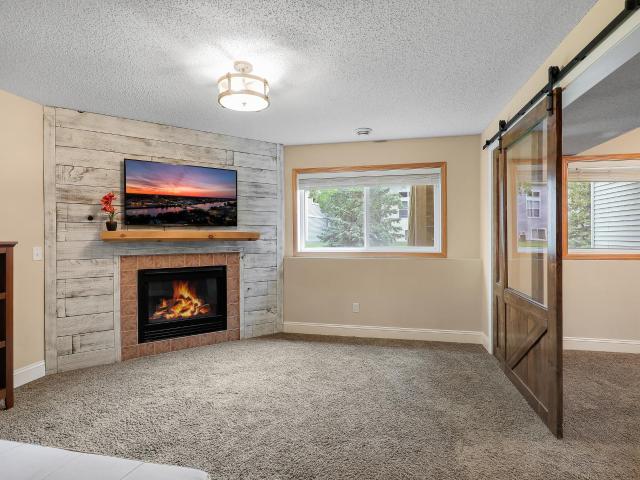 2186 Woodcrest Drive