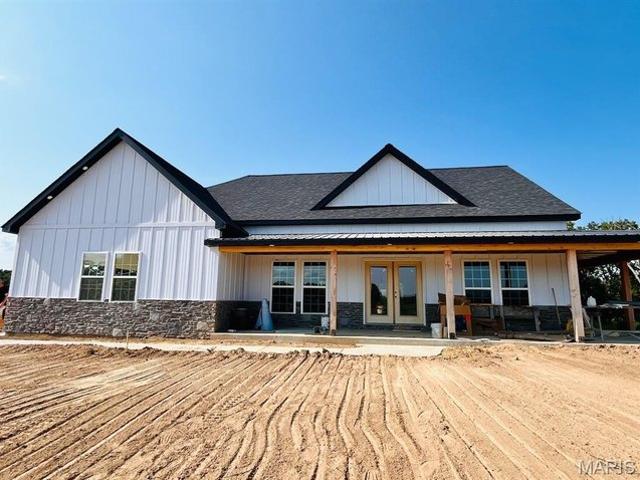 21875 Vineyard Outer Rd, Saint James, MO 65559