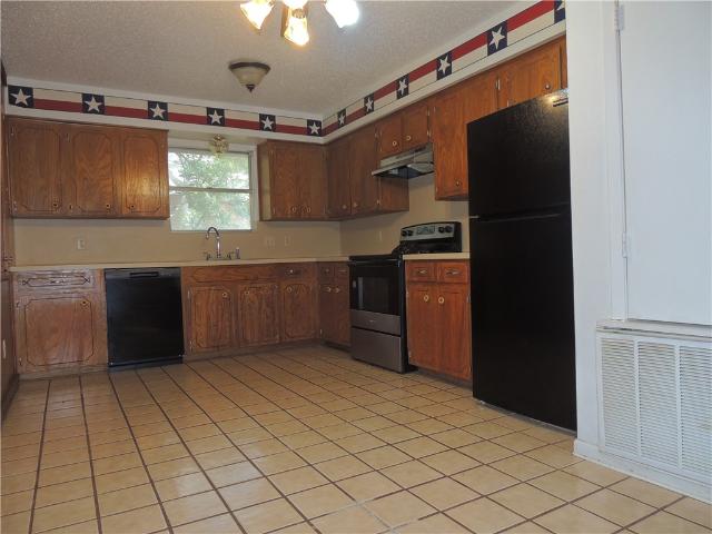 2187 Glenwood Drive