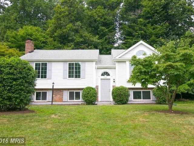 2187 Jennings St, Woodbridge, VA 22191