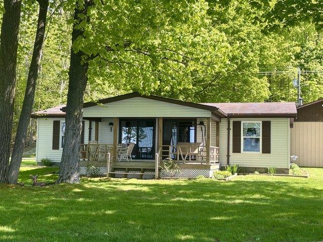 21889 Bluffs Hwy, Onaway, MI 49765