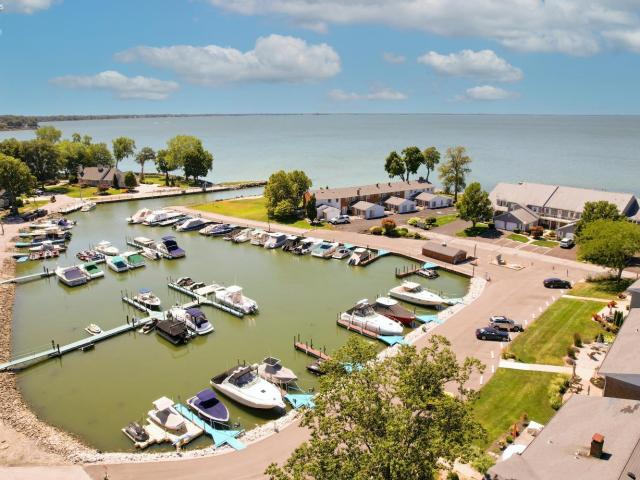 2188 N Carriage Lane # 7