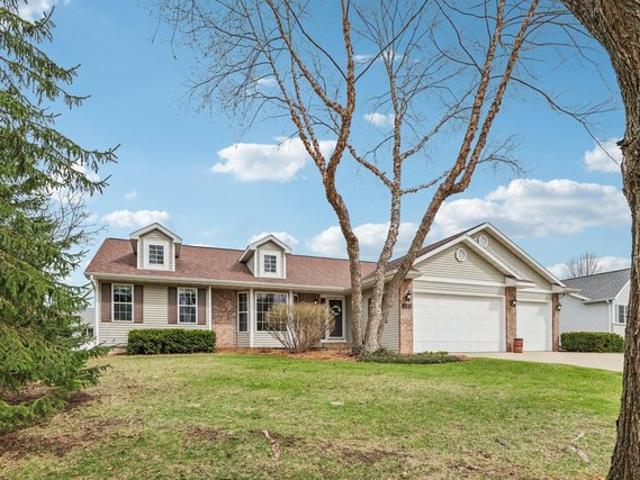 2188 Essex Dr, Sun Prairie, WI 53590