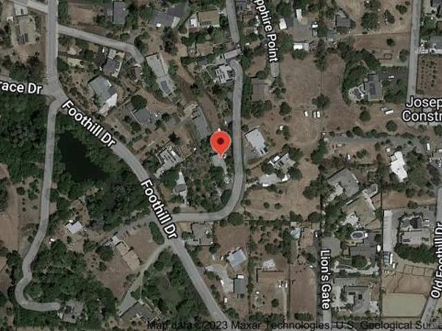 2188 Foothill Dr, Vista, CA 92084