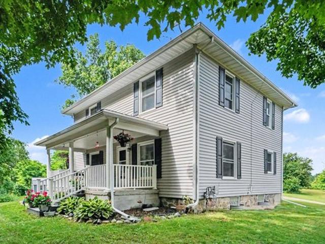 2188 Sylvan Rd, Chelsea, MI 48118