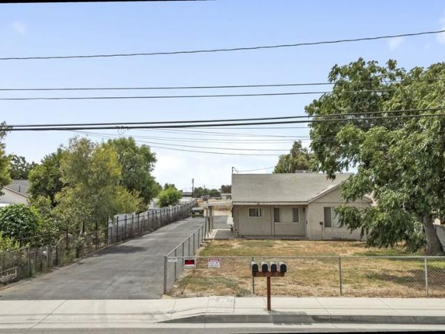 21893 Cottonwood Avenue